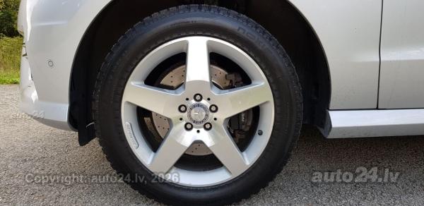 Grey Mercedes-Benz M-Class 2014 in Tallinn, with an engine capacity of 2.10 L and mileage of 188 thousand km for 16600 €, photo 5 on AUTOMOTO.COM.LV