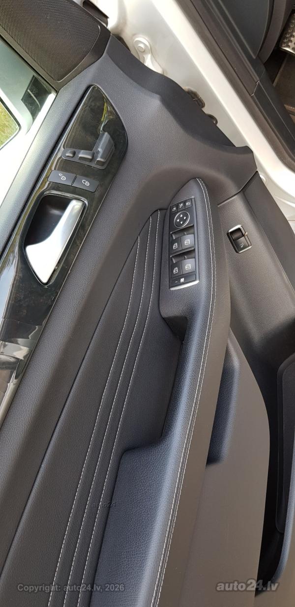 Grey Mercedes-Benz M-Class 2014 in Tallinn, with an engine capacity of 2.10 L and mileage of 188 thousand km for 16600 €, photo 10 on AUTOMOTO.COM.LV