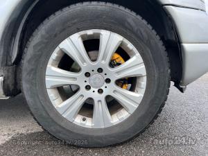 Pelēks Mercedes-Benz M-Class 2001 Narva, ar dzinēja tilpumu 2.70 L un nobraukumu 329 tūkst. km par 1999 €, foto 10 vietnē AUTOMOTO.COM.LV