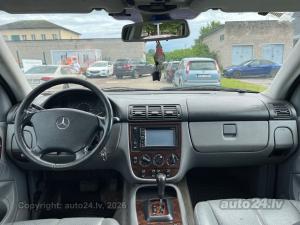 Pelēks Mercedes-Benz M-Class 2001 Narva, ar dzinēja tilpumu 2.70 L un nobraukumu 329 tūkst. km par 1999 €, foto 13 vietnē AUTOMOTO.COM.LV