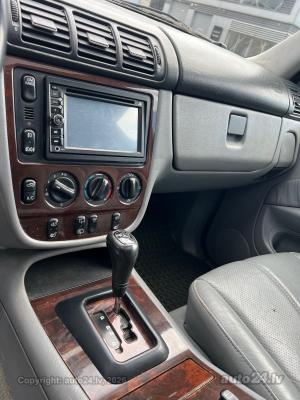 Pelēks Mercedes-Benz M-Class 2001 Narva, ar dzinēja tilpumu 2.70 L un nobraukumu 329 tūkst. km par 1999 €, foto 15 vietnē AUTOMOTO.COM.LV