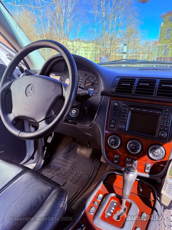 Pelēks Mercedes-Benz M-Class 2003 Tallina, ar dzinēja tilpumu 2.70 L un nobraukumu 250 tūkst. km par 4000 €, foto 7 vietnē AUTOMOTO.COM.LV