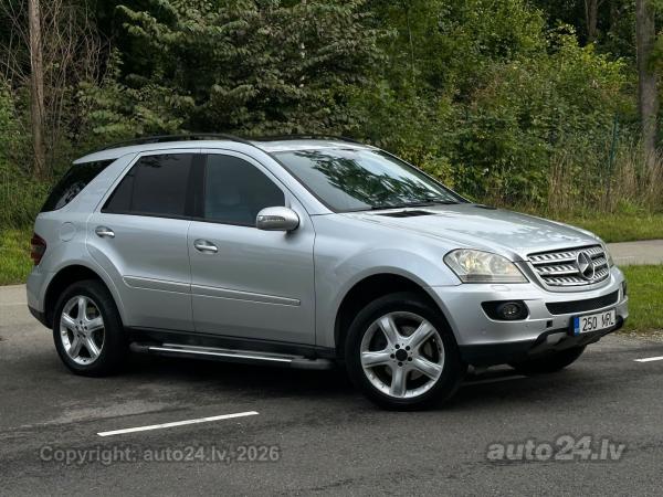 Pelēks Mercedes-Benz M-Class 2008 Tallina, ar dzinēja tilpumu 3.00 L un nobraukumu 322 tūkst. km par 4990 €, foto 1 vietnē AUTOMOTO.COM.LV