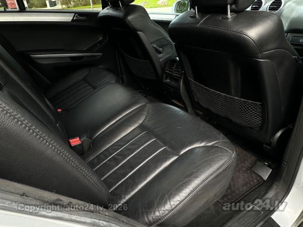 Pelēks Mercedes-Benz M-Class 2008 Tallina, ar dzinēja tilpumu 3.00 L un nobraukumu 322 tūkst. km par 4990 €, foto 11 vietnē AUTOMOTO.COM.LV