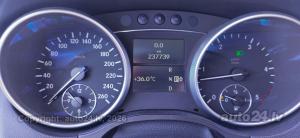 Pelēks Mercedes-Benz M-Class 2010 Tartu, ar dzinēja tilpumu 3.00 L un nobraukumu 239 tūkst. km par 8540 €, foto 9 vietnē AUTOMOTO.COM.LV