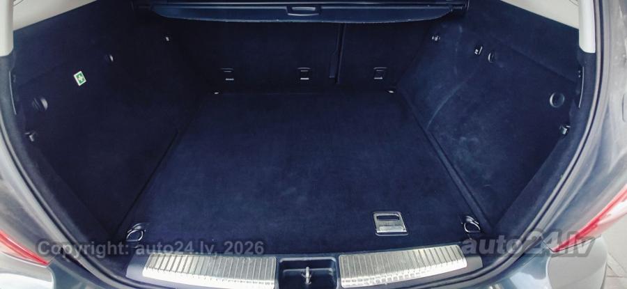 Pelēks Mercedes-Benz M-Class 2010 Tartu, ar dzinēja tilpumu 3.00 L un nobraukumu 239 tūkst. km par 8540 €, foto 10 vietnē AUTOMOTO.COM.LV