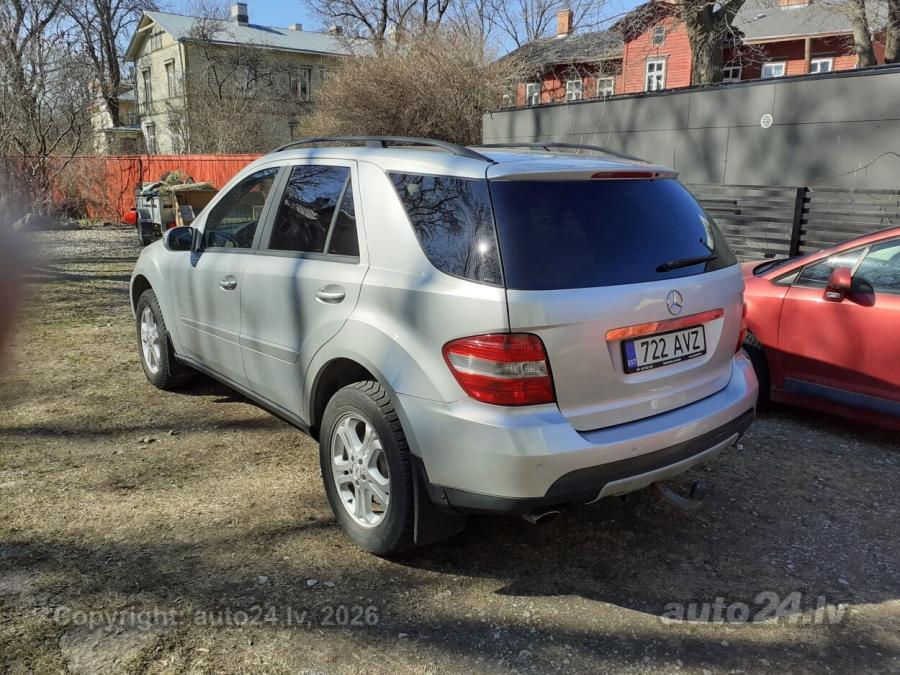 Mercedes-Benz M-Class 2006 Tallina, ar dzinēja tilpumu 3.50 L un nobraukumu 244 tūkst. km par 5900 €, foto 4 vietnē AUTOMOTO.COM.LV