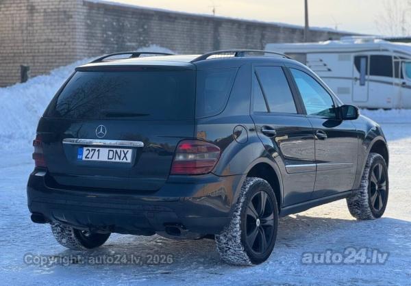 Mercedes-Benz M-Class 2007 Narva, ar dzinēja tilpumu 3.00 L un nobraukumu 445 tūkst. km par 3490 €, foto 5 vietnē AUTOMOTO.COM.LV