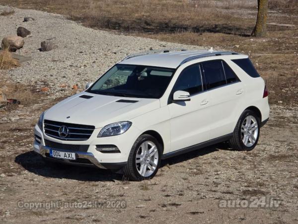 Balts Mercedes-Benz M-Class 2012 Tallina, ar dzinēja tilpumu 2.10 L un nobraukumu 279 tūkst. km par 13999 €, foto 4 vietnē AUTOMOTO.COM.LV