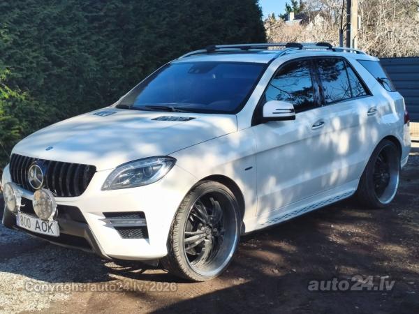 Balts Mercedes-Benz M-Class 2012 Tallina, ar dzinēja tilpumu 3.00 L un nobraukumu 0 tūkst. km par 13900 €, foto 1 vietnē AUTOMOTO.COM.LV