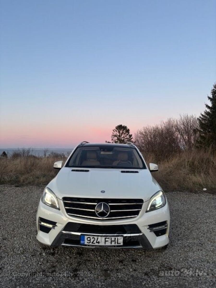 Balts Mercedes-Benz M-Class 2013 Tallina, ar dzinēja tilpumu 3.00 L un nobraukumu 0 tūkst. km par 17000 €, foto 3 vietnē AUTOMOTO.COM.LV
