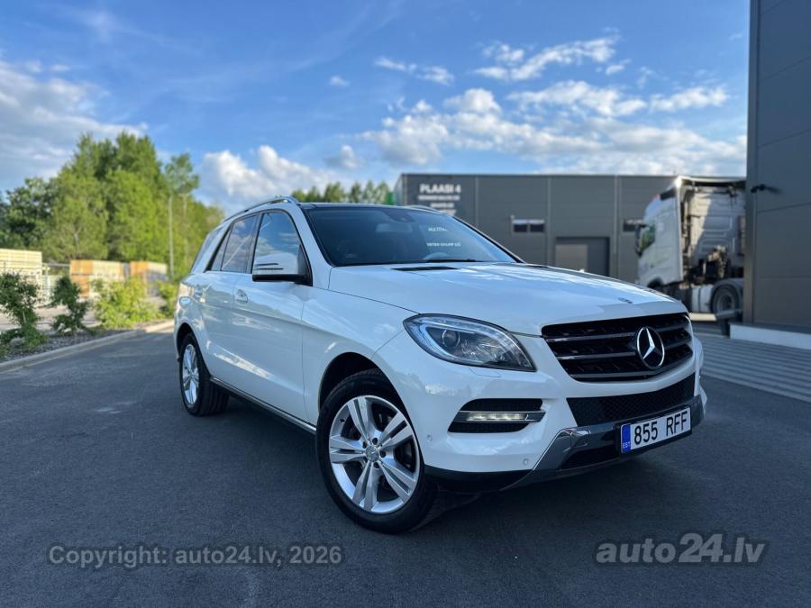 Balts Mercedes-Benz M-Class 2013 Tallina, ar dzinēja tilpumu 2.10 L un nobraukumu 248 tūkst. km par 15499 €, foto 1 vietnē AUTOMOTO.COM.LV