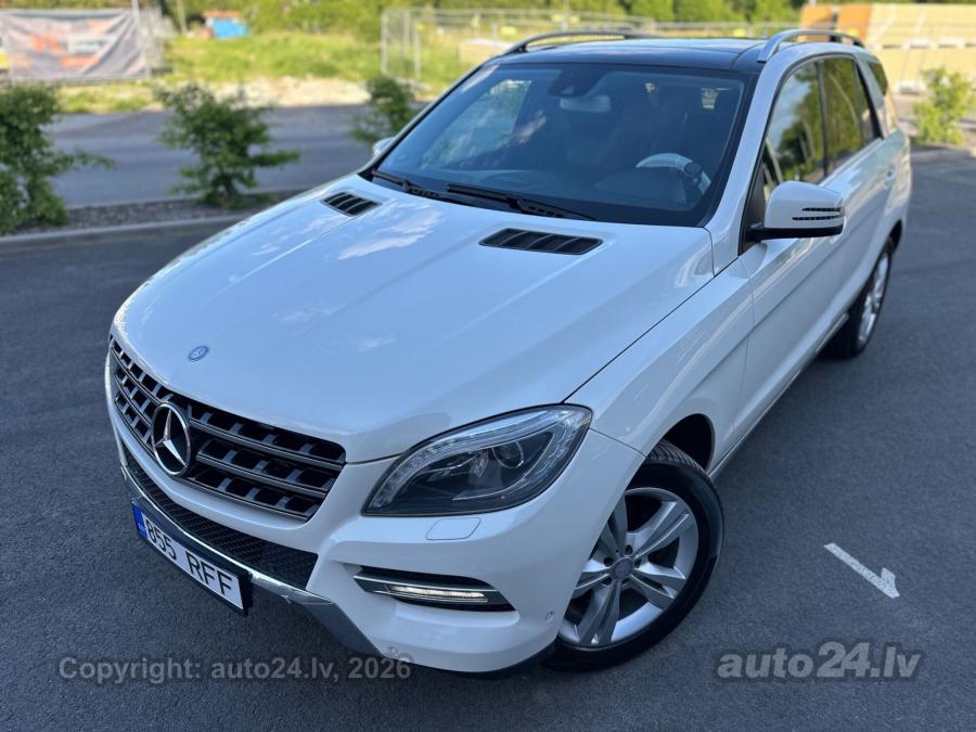 Balts Mercedes-Benz M-Class 2013 Tallina, ar dzinēja tilpumu 2.10 L un nobraukumu 248 tūkst. km par 15499 €, foto 12 vietnē AUTOMOTO.COM.LV