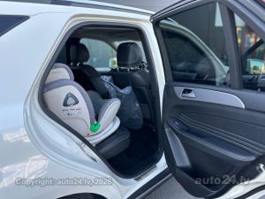 Balts Mercedes-Benz M-Class 2013 Tallina, ar dzinēja tilpumu 2.10 L un nobraukumu 248 tūkst. km par 15499 €, foto 21 vietnē AUTOMOTO.COM.LV