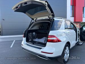 Balts Mercedes-Benz M-Class 2013 Tallina, ar dzinēja tilpumu 2.10 L un nobraukumu 248 tūkst. km par 15499 €, foto 22 vietnē AUTOMOTO.COM.LV