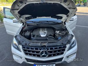 Balts Mercedes-Benz M-Class 2013 Tallina, ar dzinēja tilpumu 2.10 L un nobraukumu 248 tūkst. km par 15499 €, foto 26 vietnē AUTOMOTO.COM.LV