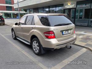 Dzeltens Mercedes-Benz M-Class 2006 Tallina, ar dzinēja tilpumu 5.00 L un nobraukumu 236 tūkst. km par 6900 €, foto 6 vietnē AUTOMOTO.COM.LV
