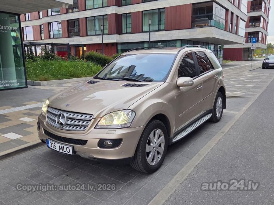 Dzeltens Mercedes-Benz M-Class 2006 Tallina, ar dzinēja tilpumu 5.00 L un nobraukumu 236 tūkst. km par 6900 €, foto 7 vietnē AUTOMOTO.COM.LV