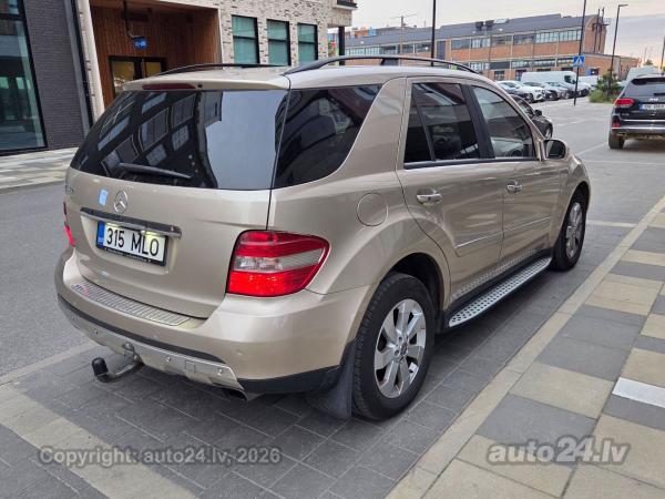 Dzeltens Mercedes-Benz M-Class 2006 Tallina, ar dzinēja tilpumu 5.00 L un nobraukumu 236 tūkst. km par 6900 €, foto 8 vietnē AUTOMOTO.COM.LV