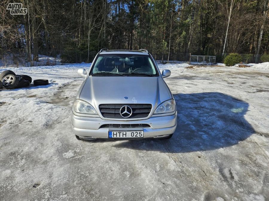 Mercedes-Benz ml-230 2000 in Prienai, with an engine capacity of 2.30 L and mileage of 312 thousand km for 1750 €, photo 2 on AUTOMOTO.COM.LV