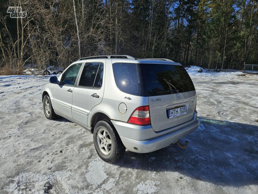 Mercedes-Benz ml-230 2000 in Prienai, with an engine capacity of 2.30 L and mileage of 312 thousand km for 1750 €, photo 5 on AUTOMOTO.COM.LV