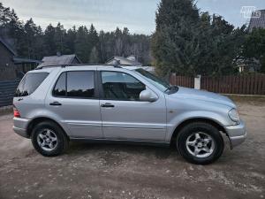 Mercedes-Benz ml-230 2000 Prienai, ar dzinēja tilpumu 2.30 L un nobraukumu 260 tūkst. km par 1850 €, foto 7 vietnē AUTOMOTO.COM.LV
