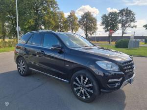 Melns Mercedes-Benz ML 250 2011 Tauragė, ar dzinēja tilpumu 2.14 L un nobraukumu 163 tūkst. km par 11400 €, foto 5 vietnē AUTOMOTO.COM.LV
