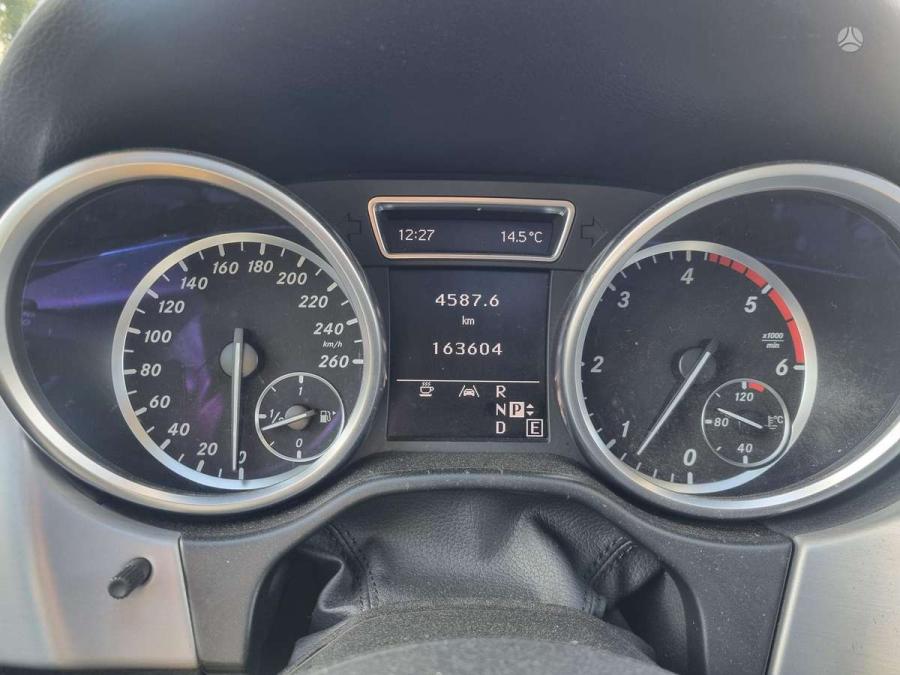Melns Mercedes-Benz ML 250 2011 Tauragė, ar dzinēja tilpumu 2.14 L un nobraukumu 163 tūkst. km par 11400 €, foto 17 vietnē AUTOMOTO.COM.LV