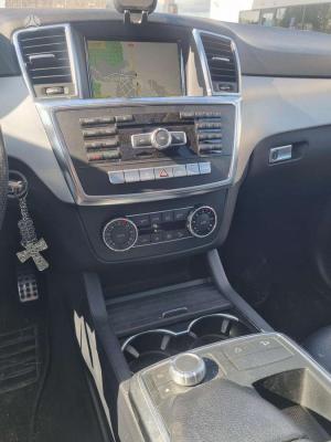 Melns Mercedes-Benz ML 250 2011 Tauragė, ar dzinēja tilpumu 2.14 L un nobraukumu 163 tūkst. km par 11400 €, foto 20 vietnē AUTOMOTO.COM.LV