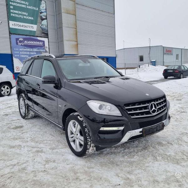 Melns Mercedes-Benz ML 250 2012 Tauragė, ar dzinēja tilpumu 2.14 L un nobraukumu 345 tūkst. km par 10600 €, foto 3 vietnē AUTOMOTO.COM.LV