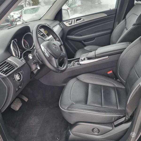 Melns Mercedes-Benz ML 250 2012 Tauragė, ar dzinēja tilpumu 2.14 L un nobraukumu 345 tūkst. km par 10600 €, foto 8 vietnē AUTOMOTO.COM.LV