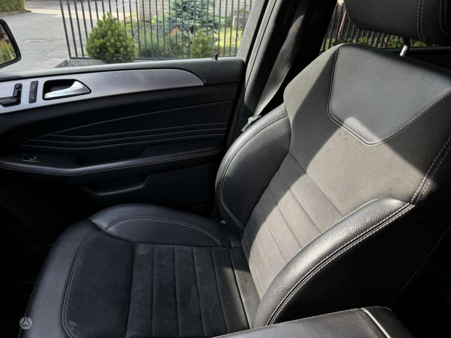 Melns Mercedes-Benz ML 250 2012 Klaipėda, ar dzinēja tilpumu 2.14 L un nobraukumu 290 tūkst. km par 12500 €, foto 26 vietnē AUTOMOTO.COM.LV