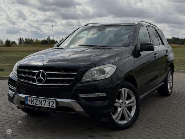 Melns Mercedes-Benz ML 250 2012 Rokiškis, ar dzinēja tilpumu 2.10 L un nobraukumu 340 tūkst. km par 8850 €, foto 1 vietnē AUTOMOTO.COM.LV