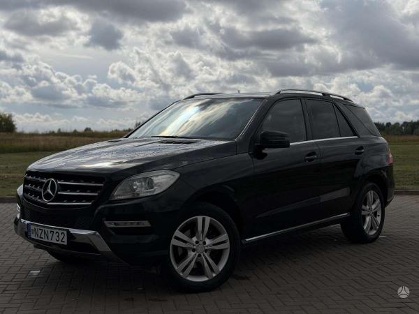Melns Mercedes-Benz ML 250 2012 Rokiškis, ar dzinēja tilpumu 2.10 L un nobraukumu 340 tūkst. km par 8850 €, foto 5 vietnē AUTOMOTO.COM.LV
