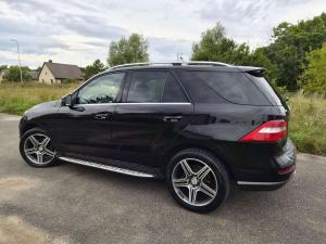 Black Mercedes-Benz ML 250 2013 in Klaipeda, with an engine capacity of 2.14 L and mileage of 360 thousand km for 12000 €, photo 4 on AUTOMOTO.COM.LV