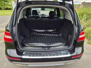 Black Mercedes-Benz ML 250 2013 in Klaipeda, with an engine capacity of 2.14 L and mileage of 360 thousand km for 12000 €, photo 6 on AUTOMOTO.COM.LV