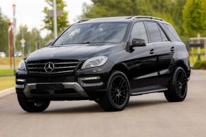 Black Mercedes-Benz ML 250 2014 in Jelgava, with an engine capacity of 2.20 L and mileage of 260 thousand km for 14500 €, photo  on AUTOMOTO.COM.LV