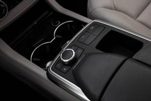 Black Mercedes-Benz ML 250 2014 in Jelgava, with an engine capacity of 2.20 L and mileage of 260 thousand km for 14500 €, photo 22 on AUTOMOTO.COM.LV