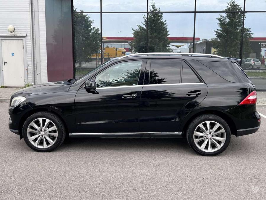 Melns Mercedes-Benz ML 250 2014 Klaipėda, ar dzinēja tilpumu 2.14 L un nobraukumu 278 tūkst. km par 10500 €, foto 9 vietnē AUTOMOTO.COM.LV