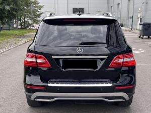 Melns Mercedes-Benz ML 250 2014 Klaipėda, ar dzinēja tilpumu 2.14 L un nobraukumu 278 tūkst. km par 10500 €, foto 13 vietnē AUTOMOTO.COM.LV