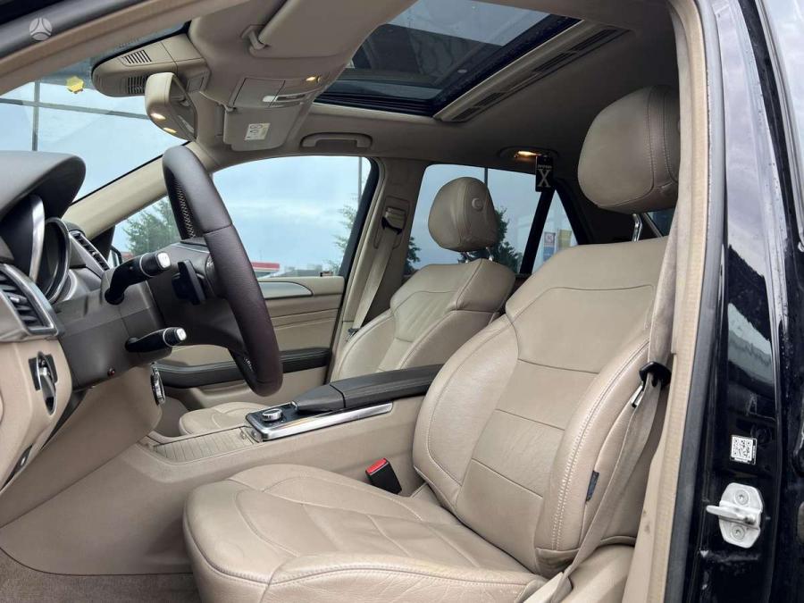 Melns Mercedes-Benz ML 250 2014 Klaipėda, ar dzinēja tilpumu 2.14 L un nobraukumu 278 tūkst. km par 10500 €, foto 19 vietnē AUTOMOTO.COM.LV