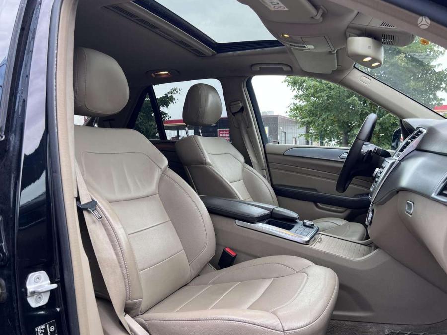Melns Mercedes-Benz ML 250 2014 Klaipėda, ar dzinēja tilpumu 2.14 L un nobraukumu 278 tūkst. km par 10500 €, foto 20 vietnē AUTOMOTO.COM.LV