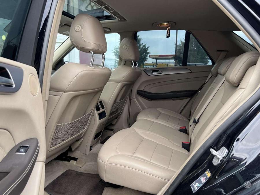 Melns Mercedes-Benz ML 250 2014 Klaipėda, ar dzinēja tilpumu 2.14 L un nobraukumu 278 tūkst. km par 10500 €, foto 22 vietnē AUTOMOTO.COM.LV