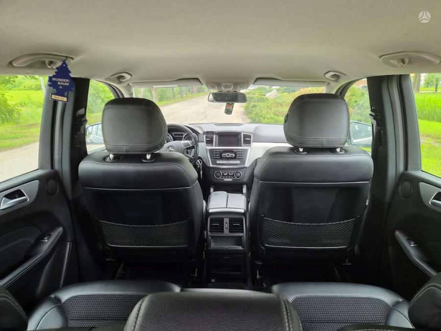 Blue Mercedes-Benz ML 250 2012 in Kaunas, with an engine capacity of 2.14 L and mileage of 263 thousand km for 9900 €, photo 12 on AUTOMOTO.COM.LV