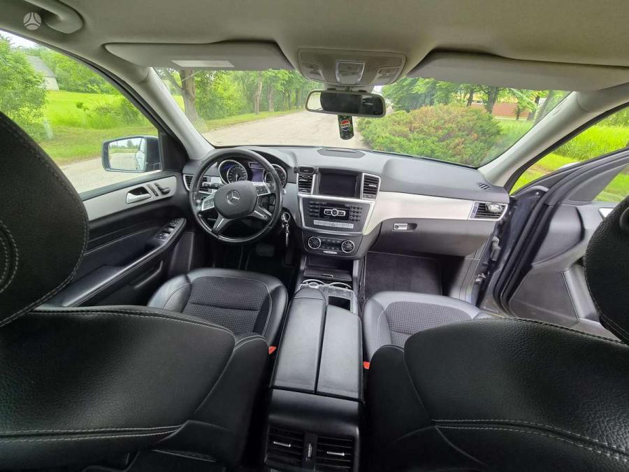 Blue Mercedes-Benz ML 250 2012 in Kaunas, with an engine capacity of 2.14 L and mileage of 263 thousand km for 9900 €, photo 15 on AUTOMOTO.COM.LV