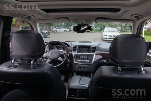Zils Mercedes-Benz ML 250 2012 Rīga, ar dzinēja tilpumu 2.20 L un nobraukumu 299 tūkst. km par 10500 €, foto 9 vietnē AUTOMOTO.COM.LV