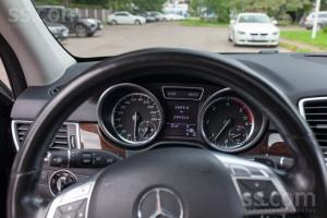 Zils Mercedes-Benz ML 250 2012 Rīga, ar dzinēja tilpumu 2.20 L un nobraukumu 299 tūkst. km par 10500 €, foto 10 vietnē AUTOMOTO.COM.LV