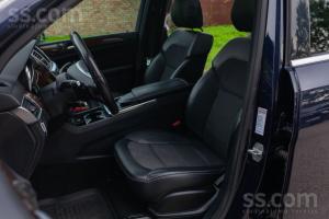 Zils Mercedes-Benz ML 250 2012 Rīga, ar dzinēja tilpumu 2.20 L un nobraukumu 299 tūkst. km par 10500 €, foto 12 vietnē AUTOMOTO.COM.LV