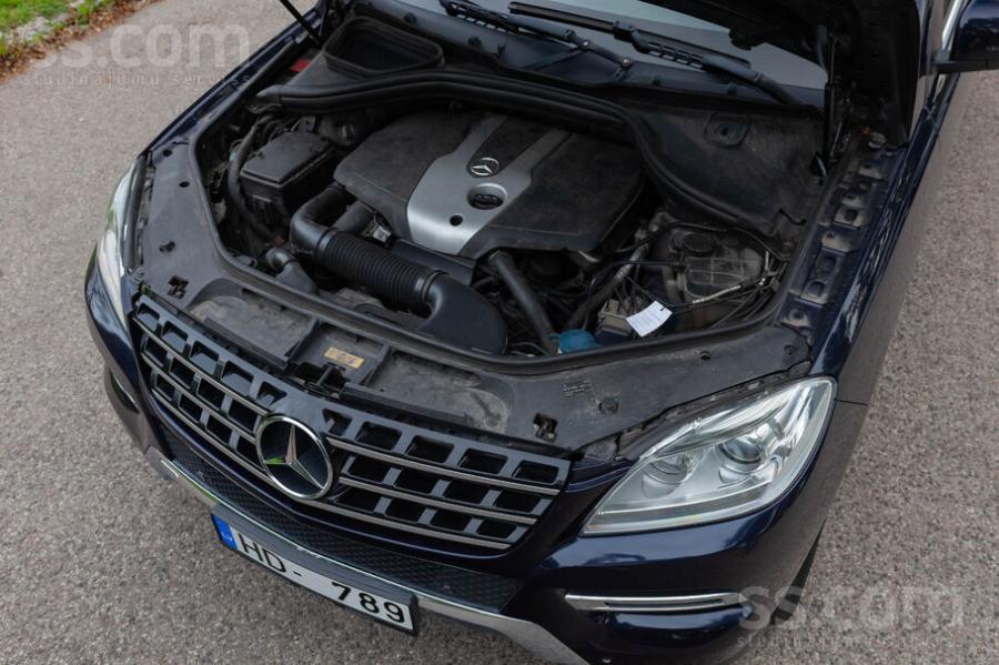 Zils Mercedes-Benz ML 250 2012 Rīga, ar dzinēja tilpumu 2.20 L un nobraukumu 299 tūkst. km par 9900 €, foto 22 vietnē AUTOMOTO.COM.LV