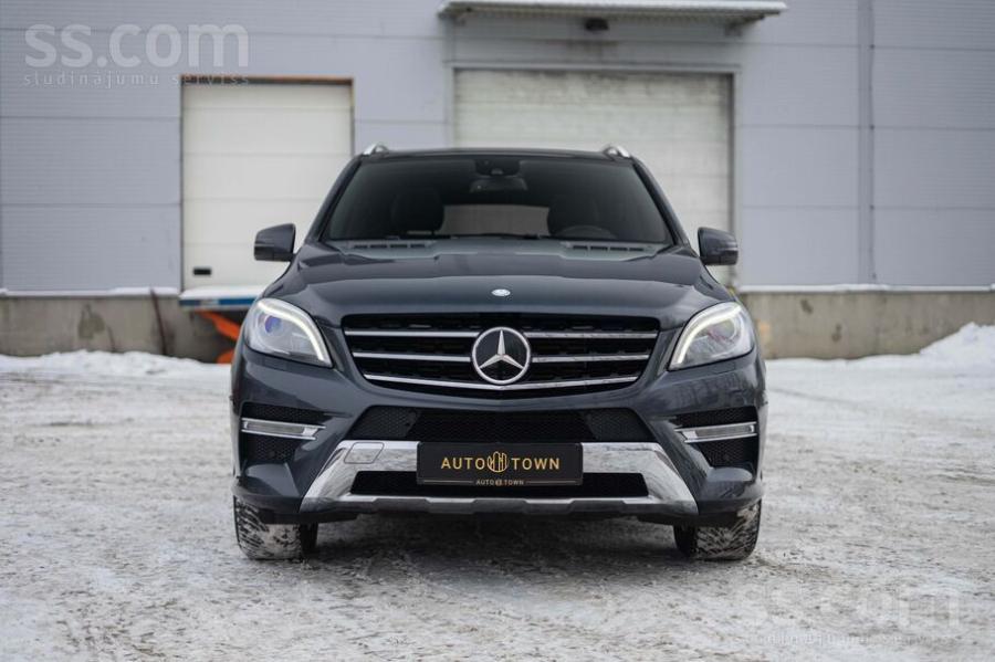 Zils Mercedes-Benz ML 250 2013 Rīga, ar dzinēja tilpumu 2.20 L un nobraukumu 300 tūkst. km par 13990 €, foto 3 vietnē AUTOMOTO.COM.LV